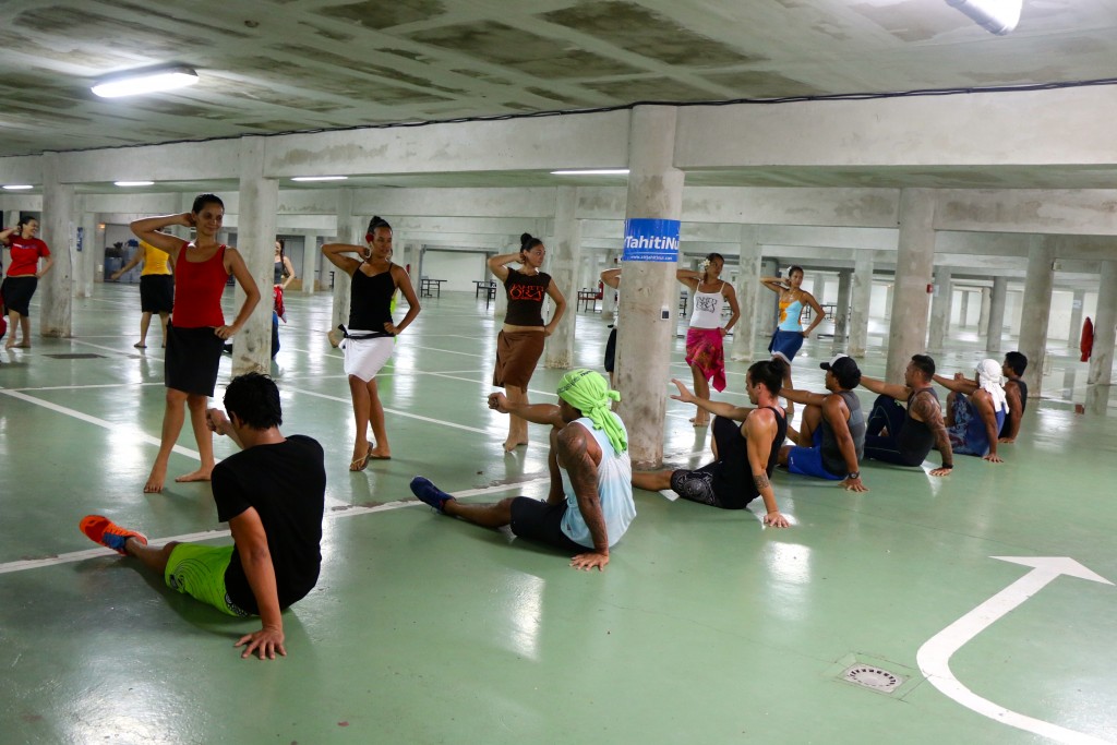 How to do the “MORÉ”, Ori Tahiti’s costume | Tahiti dance online